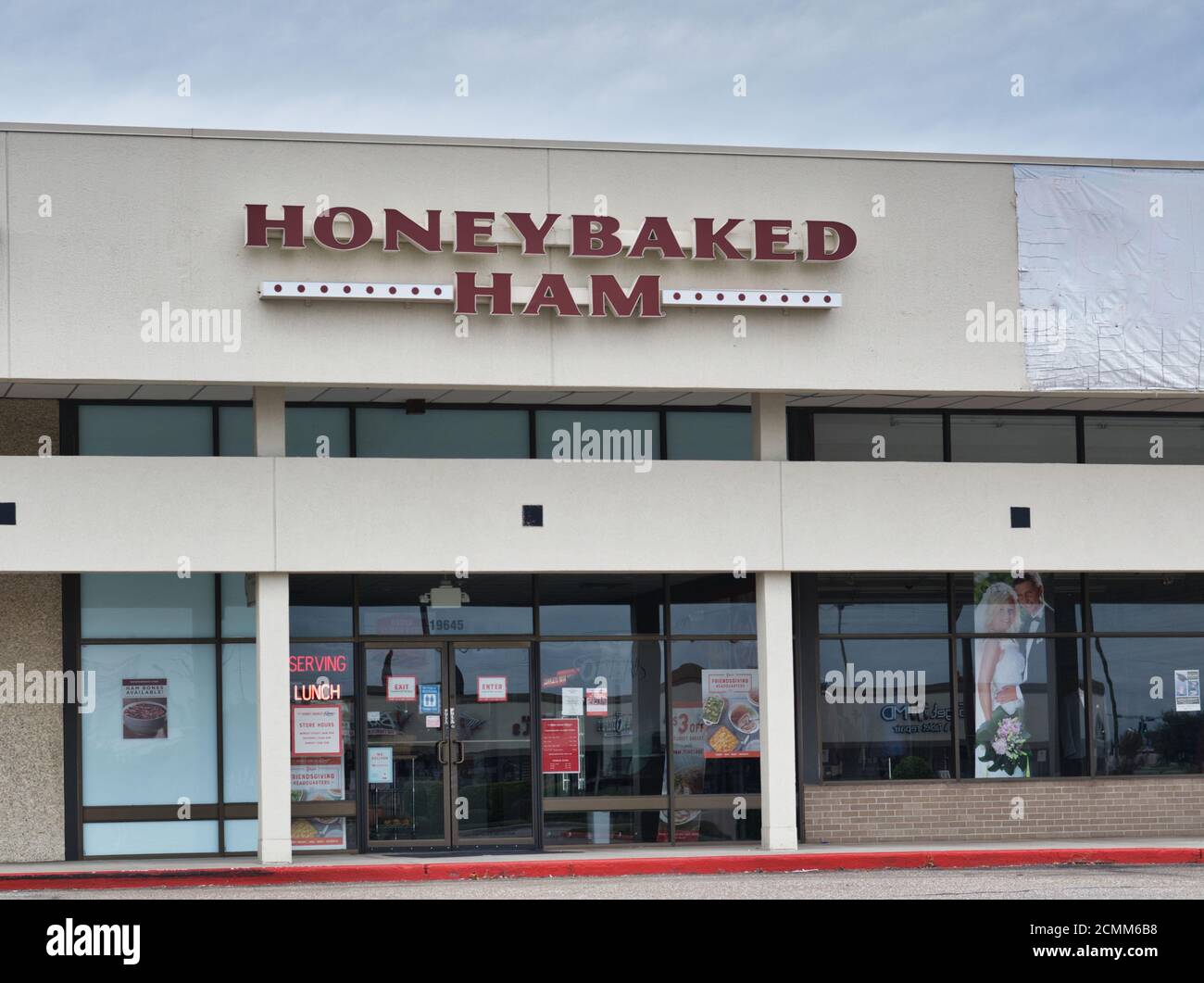 Honeybaked ham company hi-res stock photography and images - Alamy