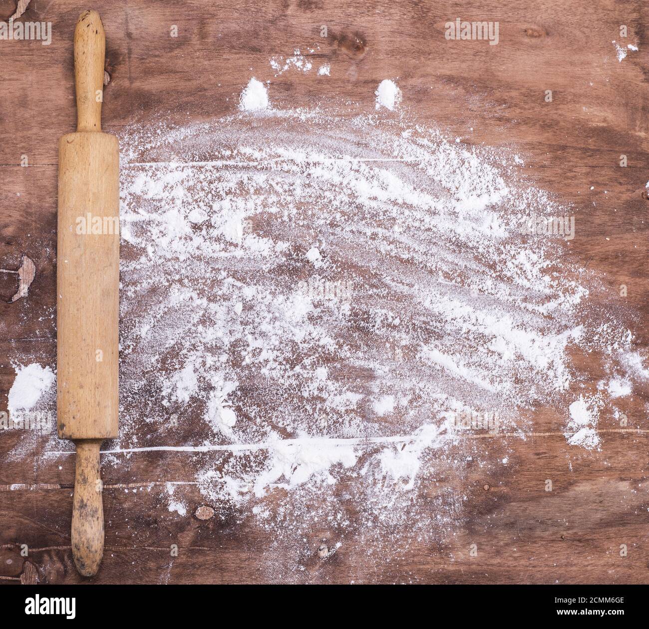 scattered white wheat flour Stock Photo - Alamy