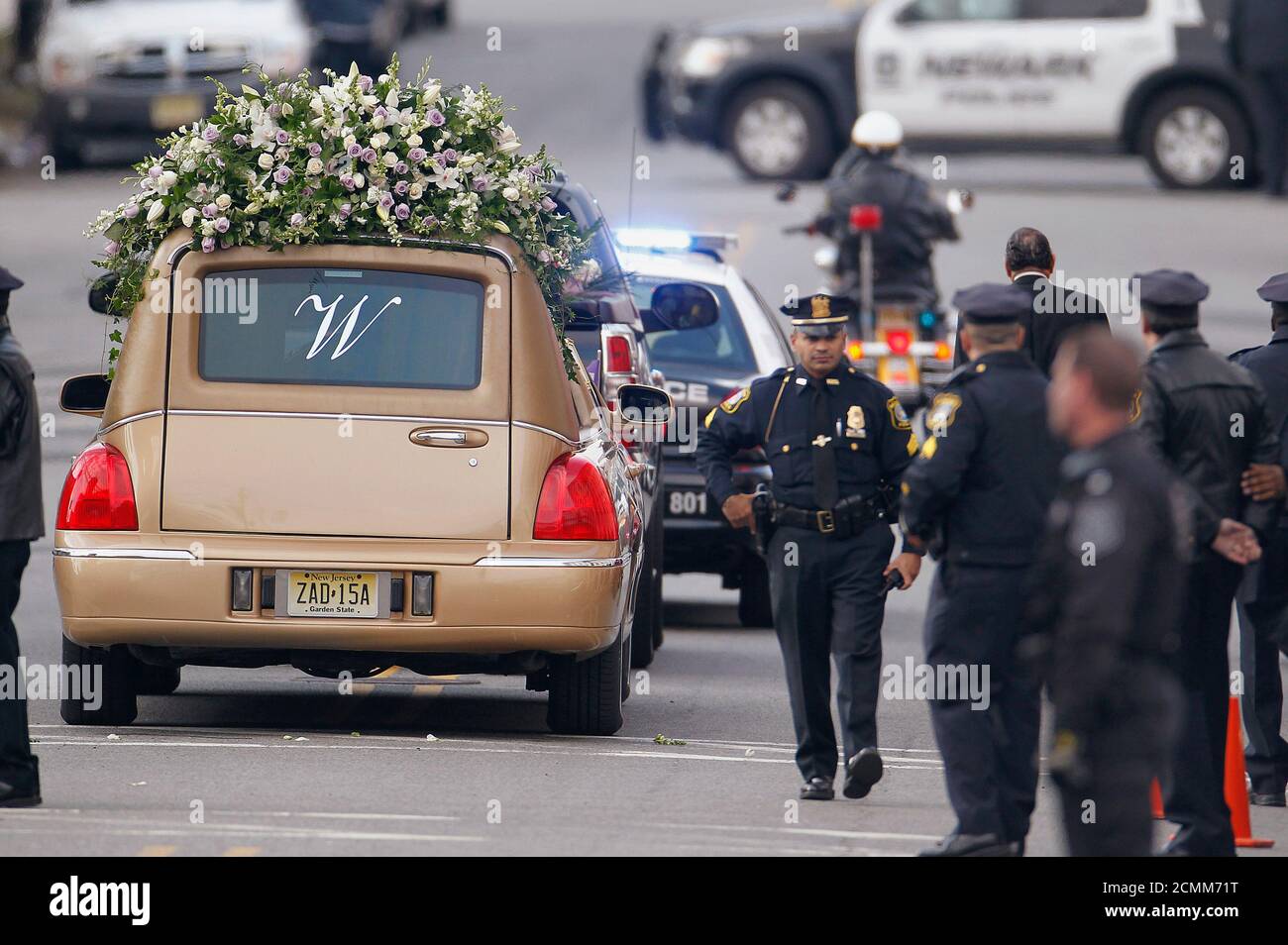 Hearse for whitney houston hi-res stock photography and images - Alamy