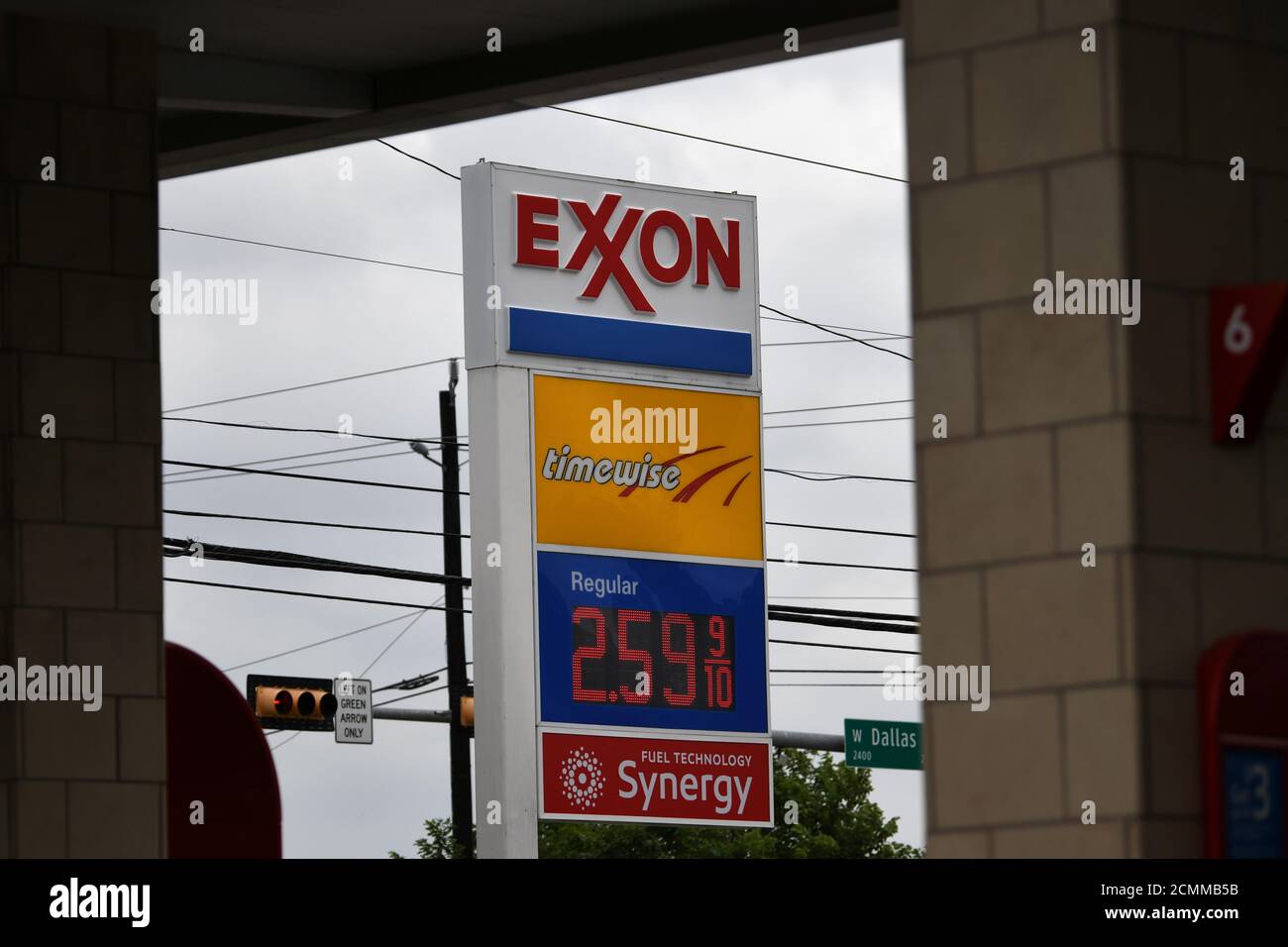 Exxon Gas Station High Resolution Stock Photography and Images - Alamy