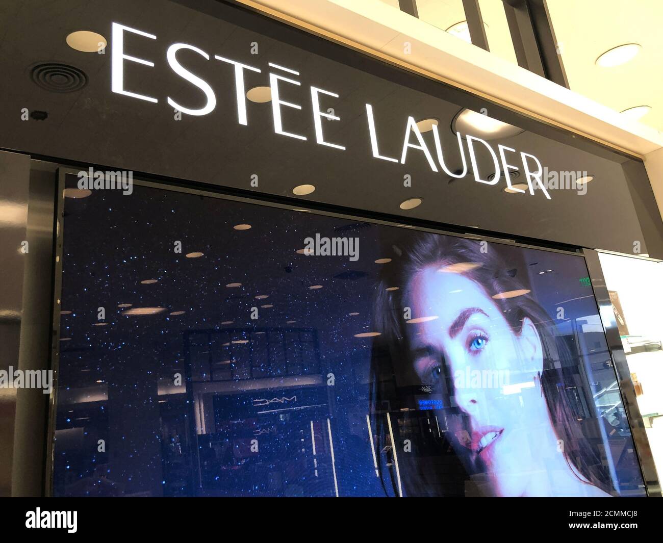 Estee cosmetics hi-res stock photography and images - Alamy