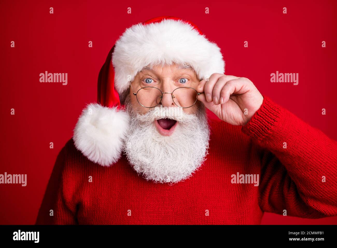 Old man in christmas jumper hi-res stock photography and images - Alamy