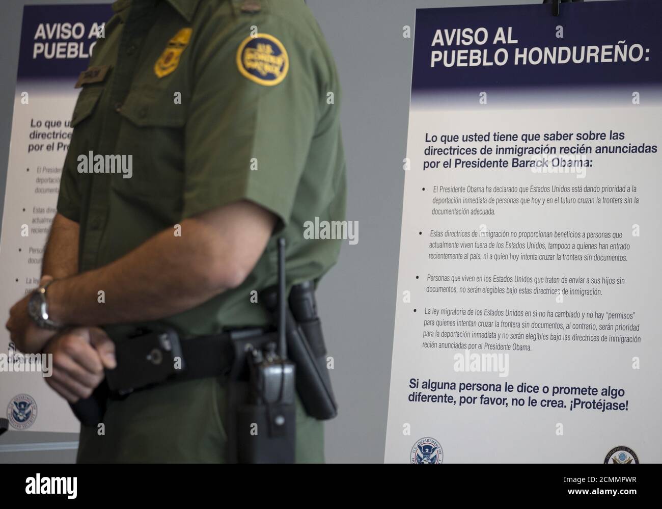 News poster hi-res stock photography and images - Alamy