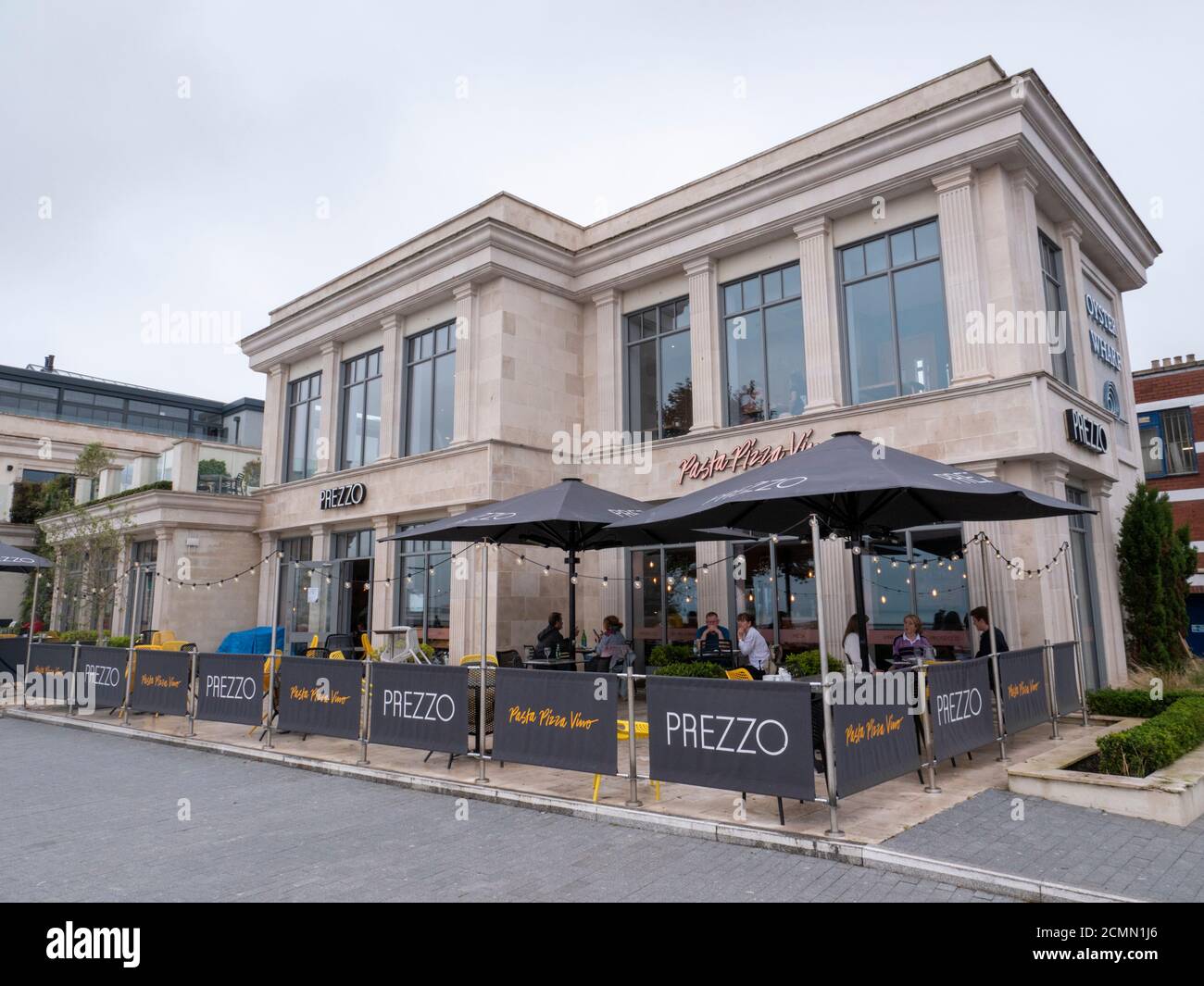Food and drink in mumbles hi-res stock photography and images - Alamy