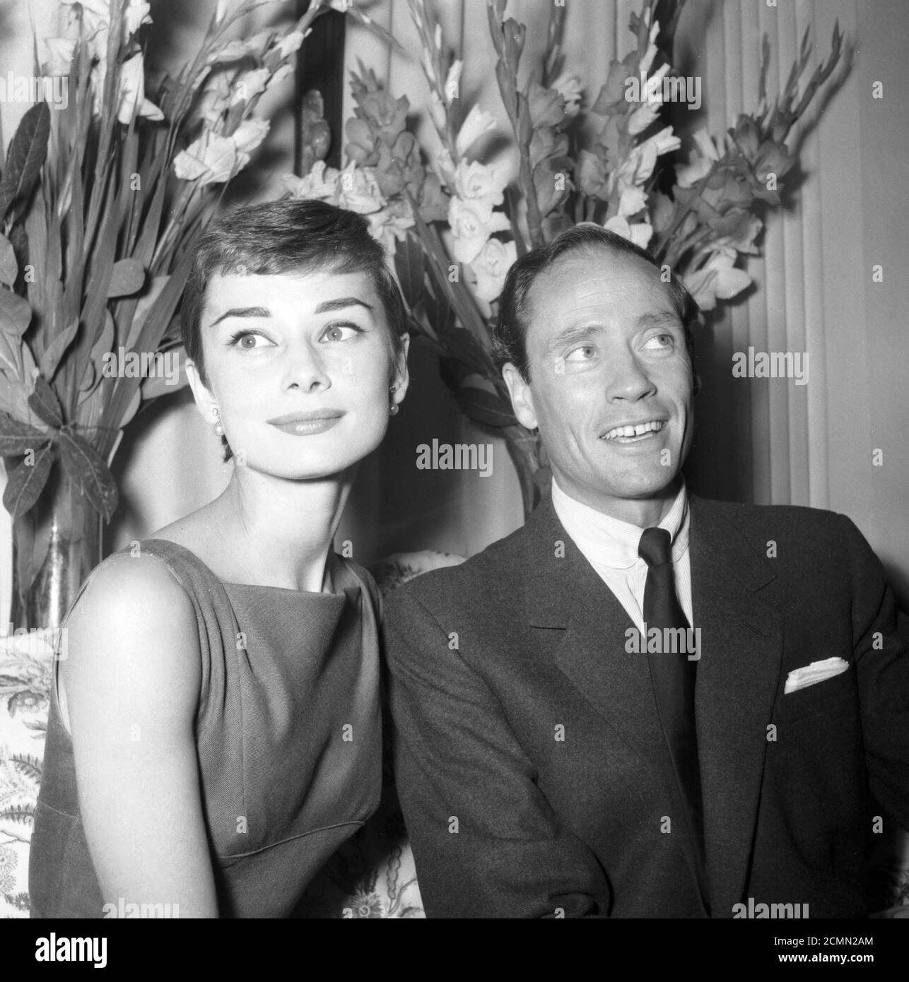 Mel ferrer and audrey hepburn hi-res stock photography and images - Alamy