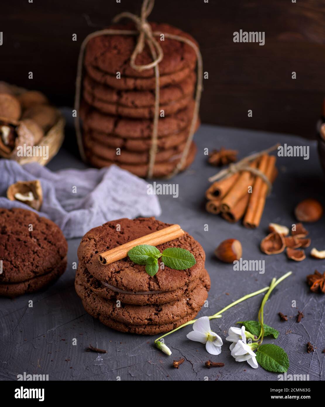 round chocolate chip cookies with cream Stock Photo - Alamy