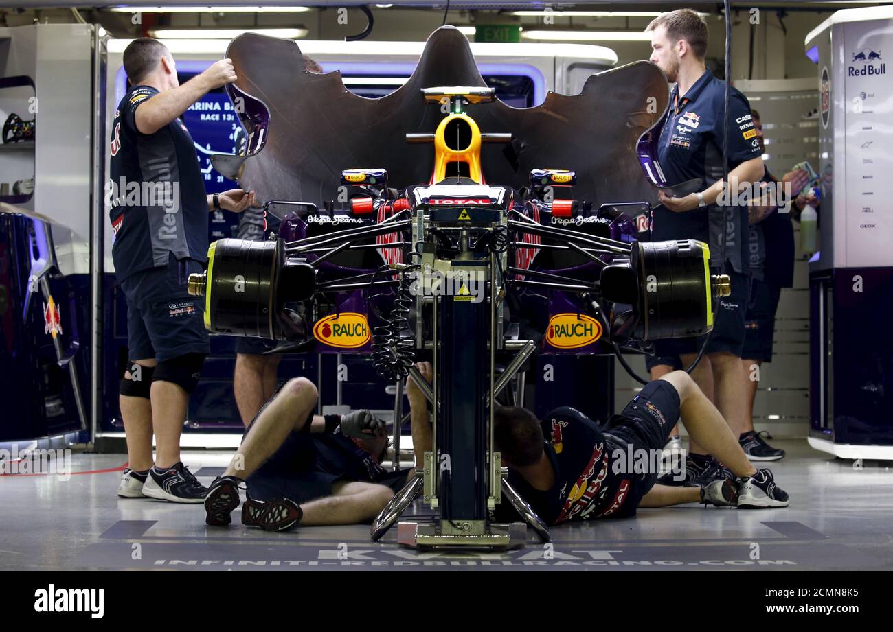 Formula 1 race car driver hi-res stock photography and images - Alamy