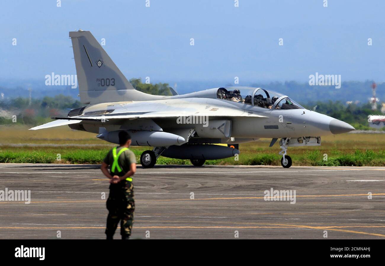 Clark Base Philippine High Resolution Stock Photography and Images - Alamy