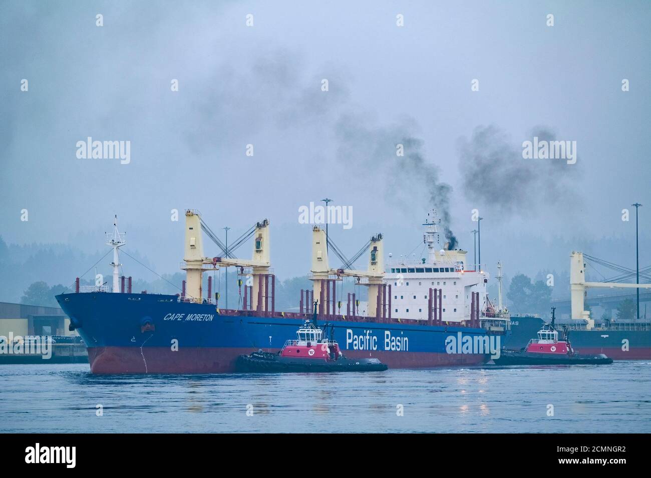 Seaspan tug hi-res stock photography and images - Alamy
