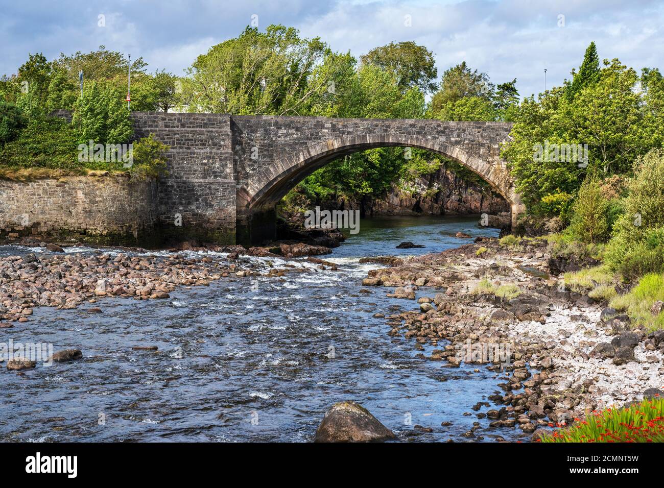 Old stone bridge in scotland hi-res stock photography and images - Alamy