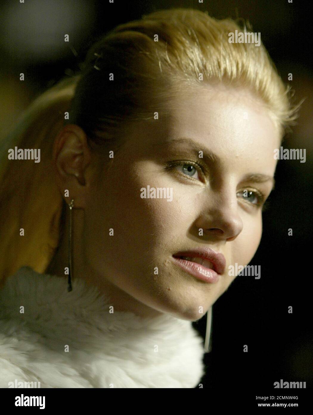 Elisha Cuthbert The Girl Next Door High Resolution Stock Photography ...