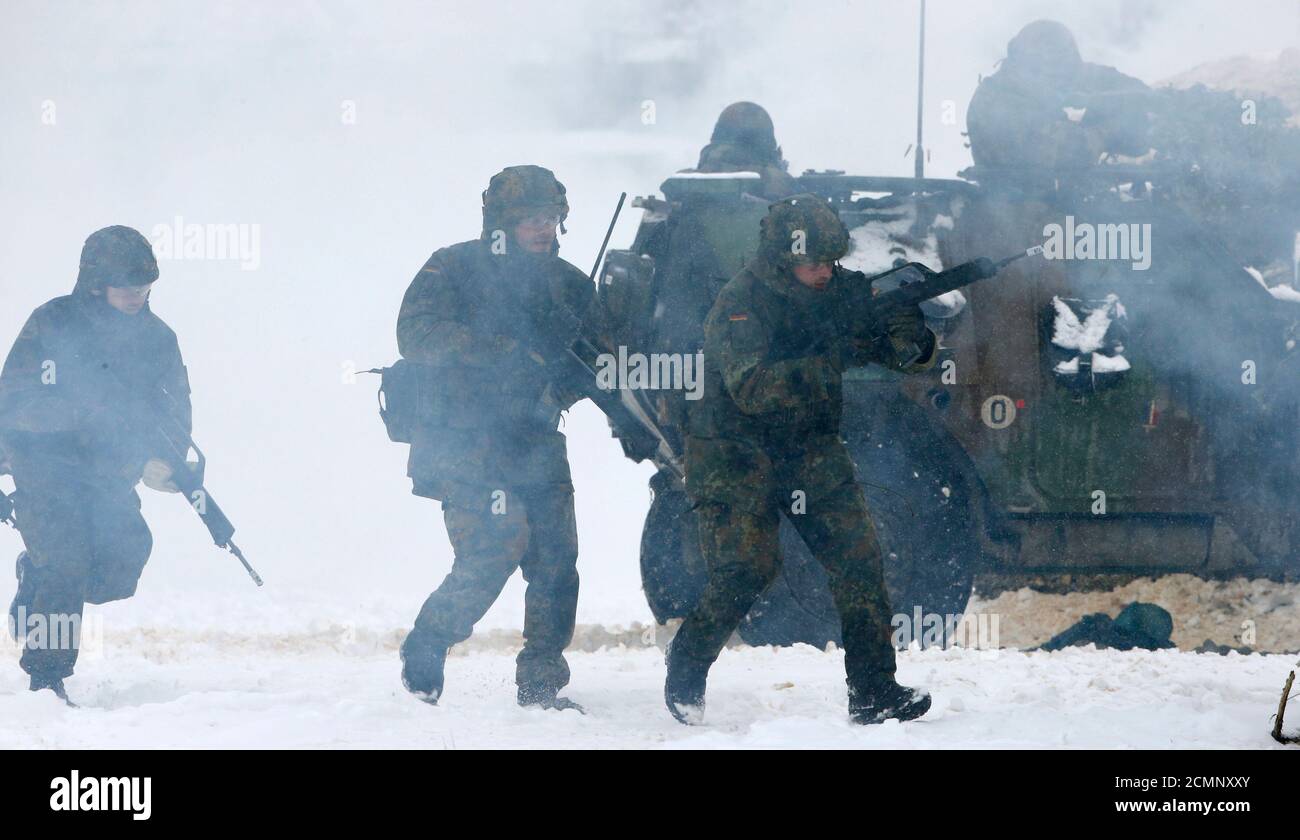 German bundeswehr soldiers armoured infantry hi-res stock photography ...