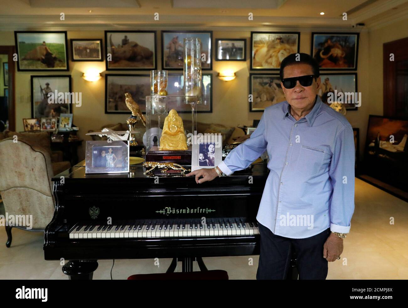 Chavit Singson High Resolution Stock Photography and Images - Alamy