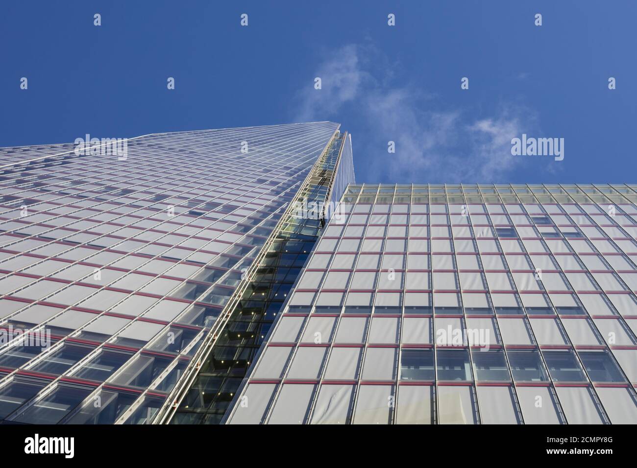 High rise building The Shard Stock Photo - Alamy