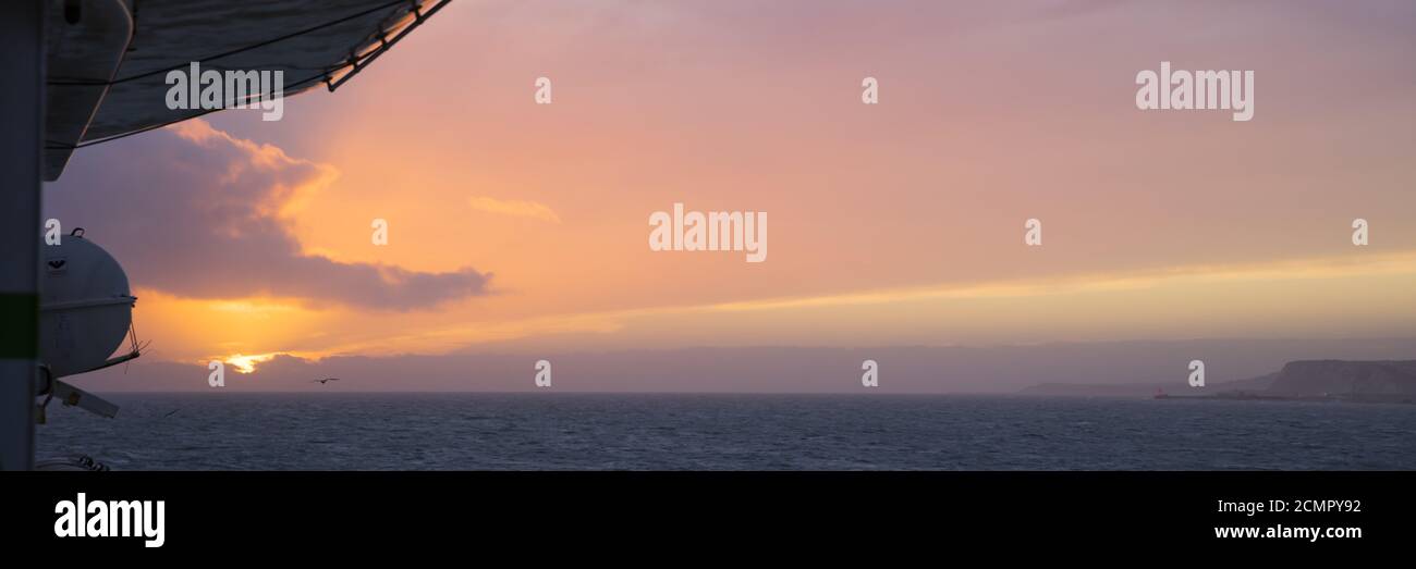 White cliffs of dover sunset hi-res stock photography and images - Alamy