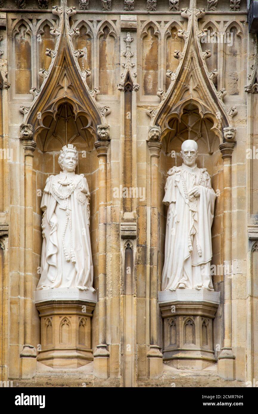 Prince philip statue hi-res stock photography and images - Alamy