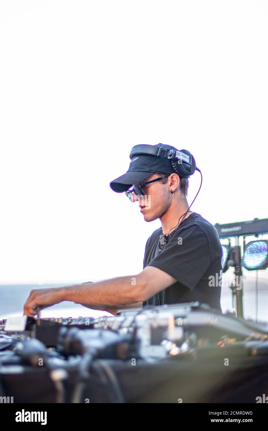 Dj vibes hi-res stock photography and images - Alamy