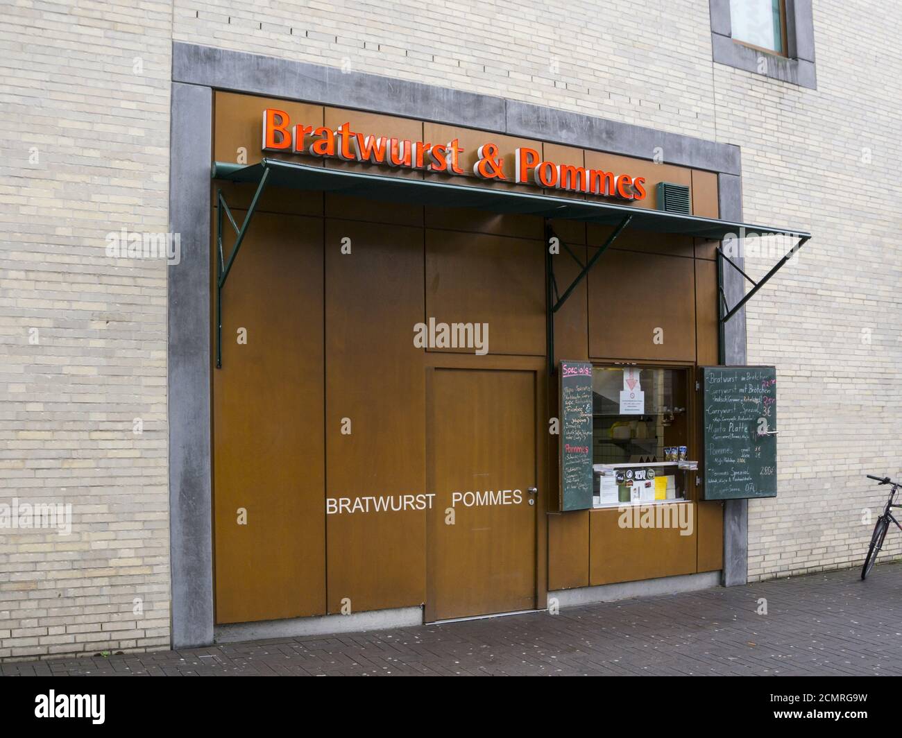 Snack booth hi-res stock photography and images - Alamy