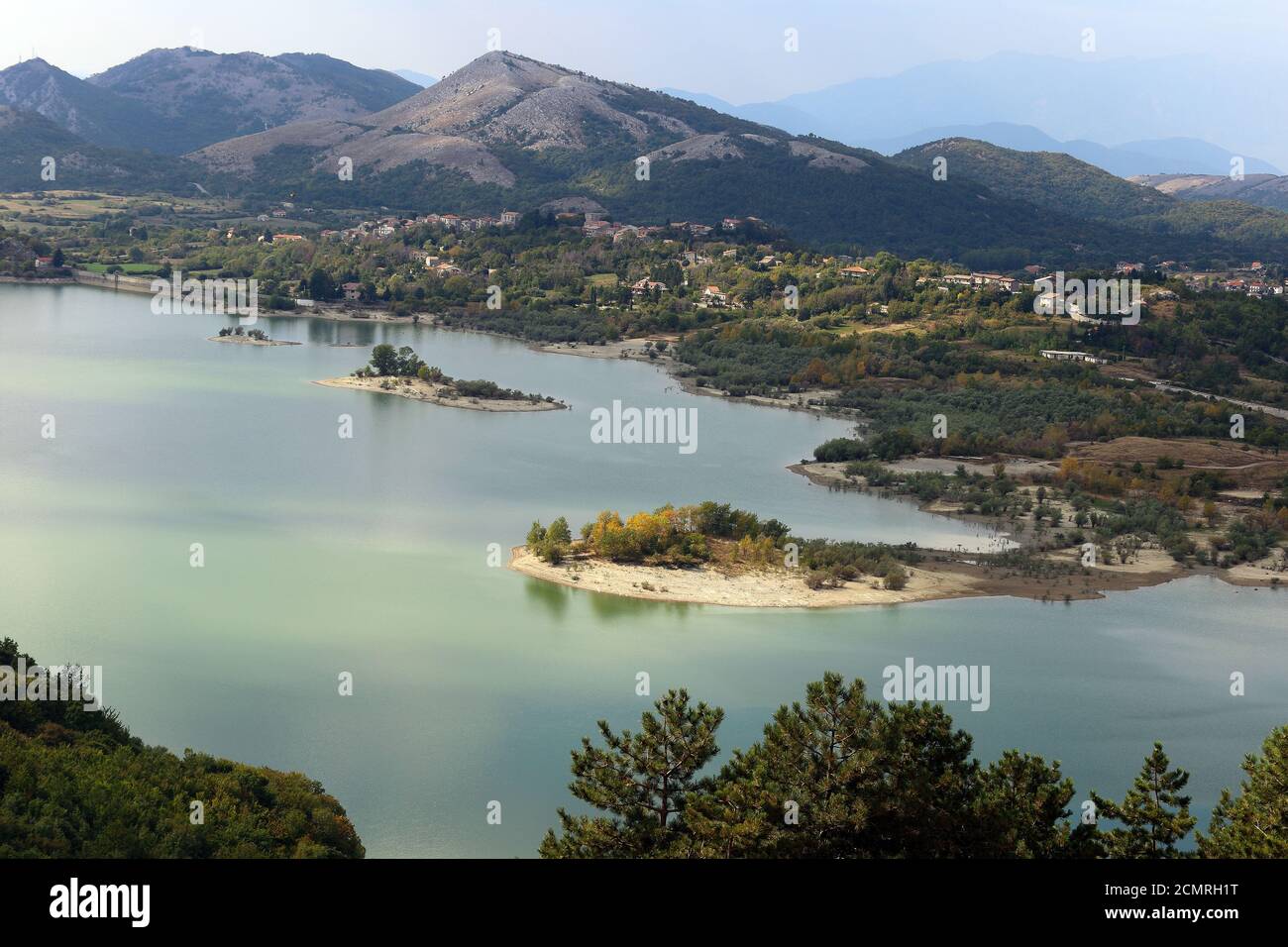 área del lago hi-res stock photography and images - Alamy