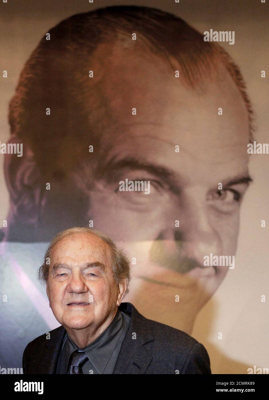 Streets of san francisco tv series hi-res stock photography and images ...