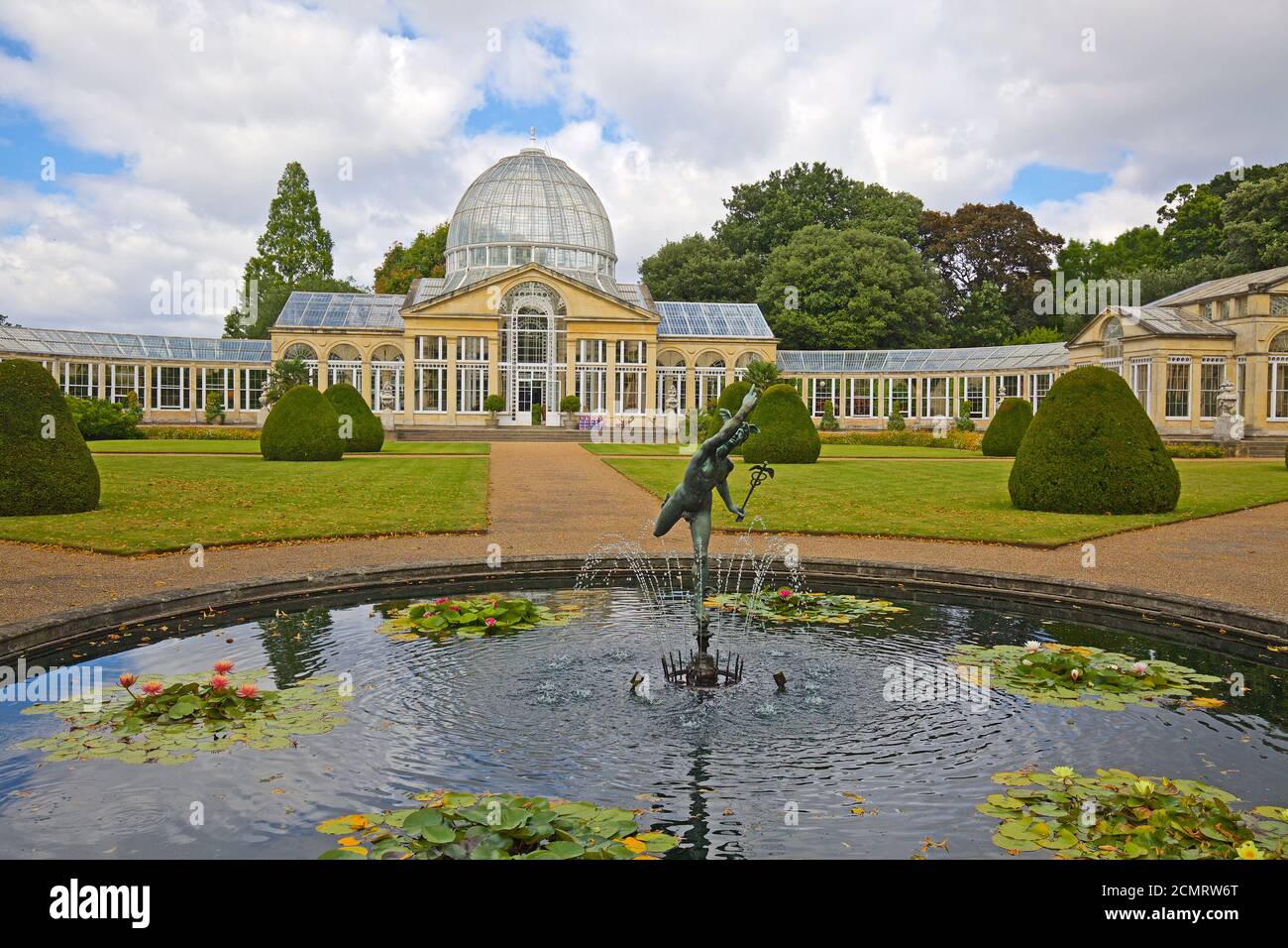 Great Conservtory win Syon Park, Owned by the Duke of Northumberland ...