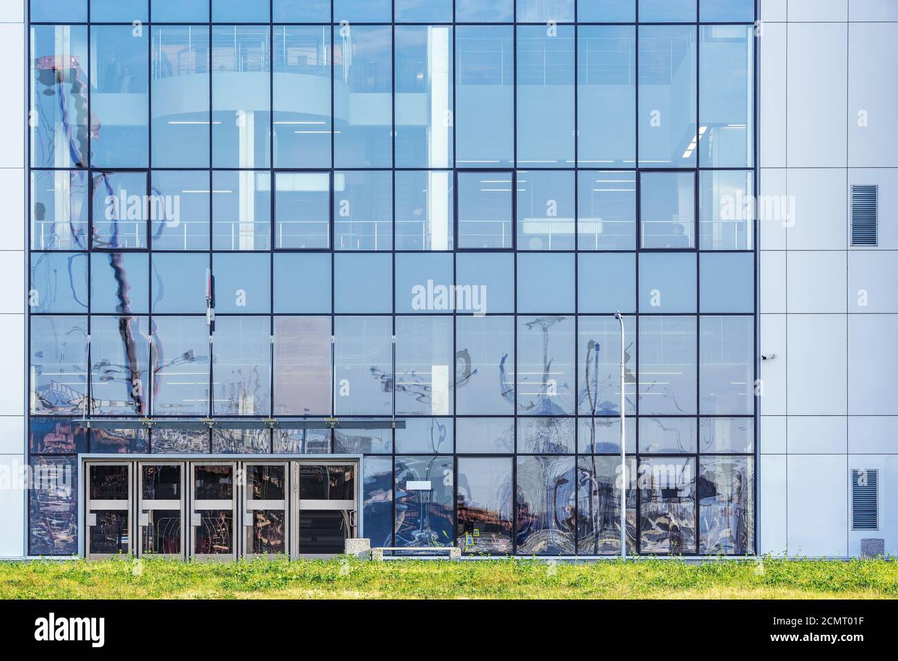 Entrance of the modern business city office building Stock Photo - Alamy