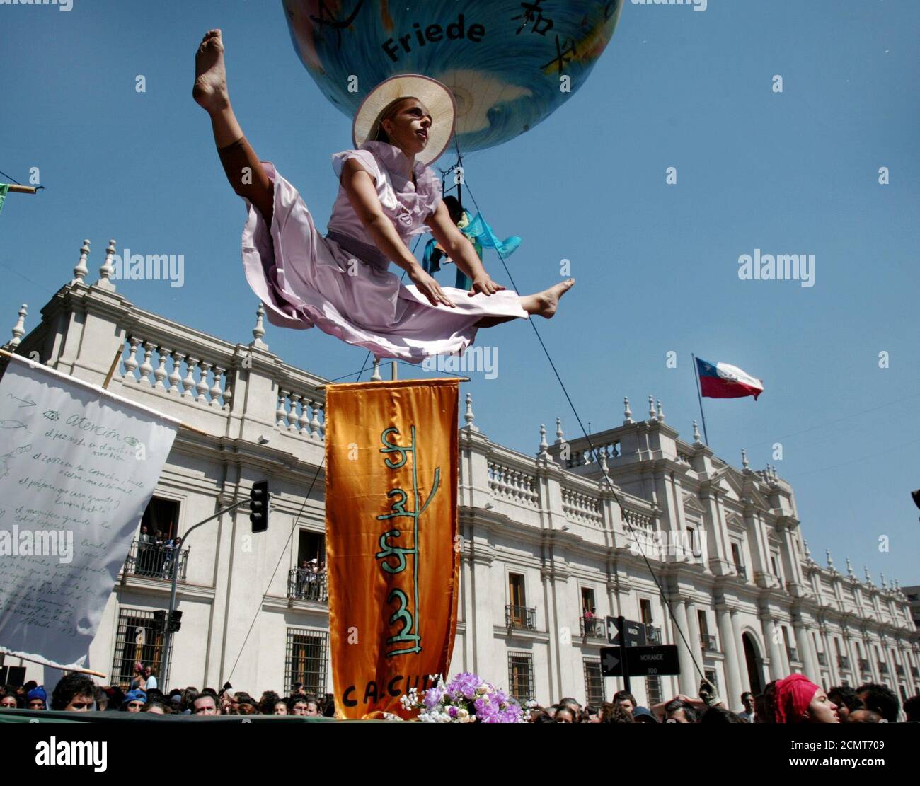 Els Comediants High Resolution Stock Photography and Images - Alamy