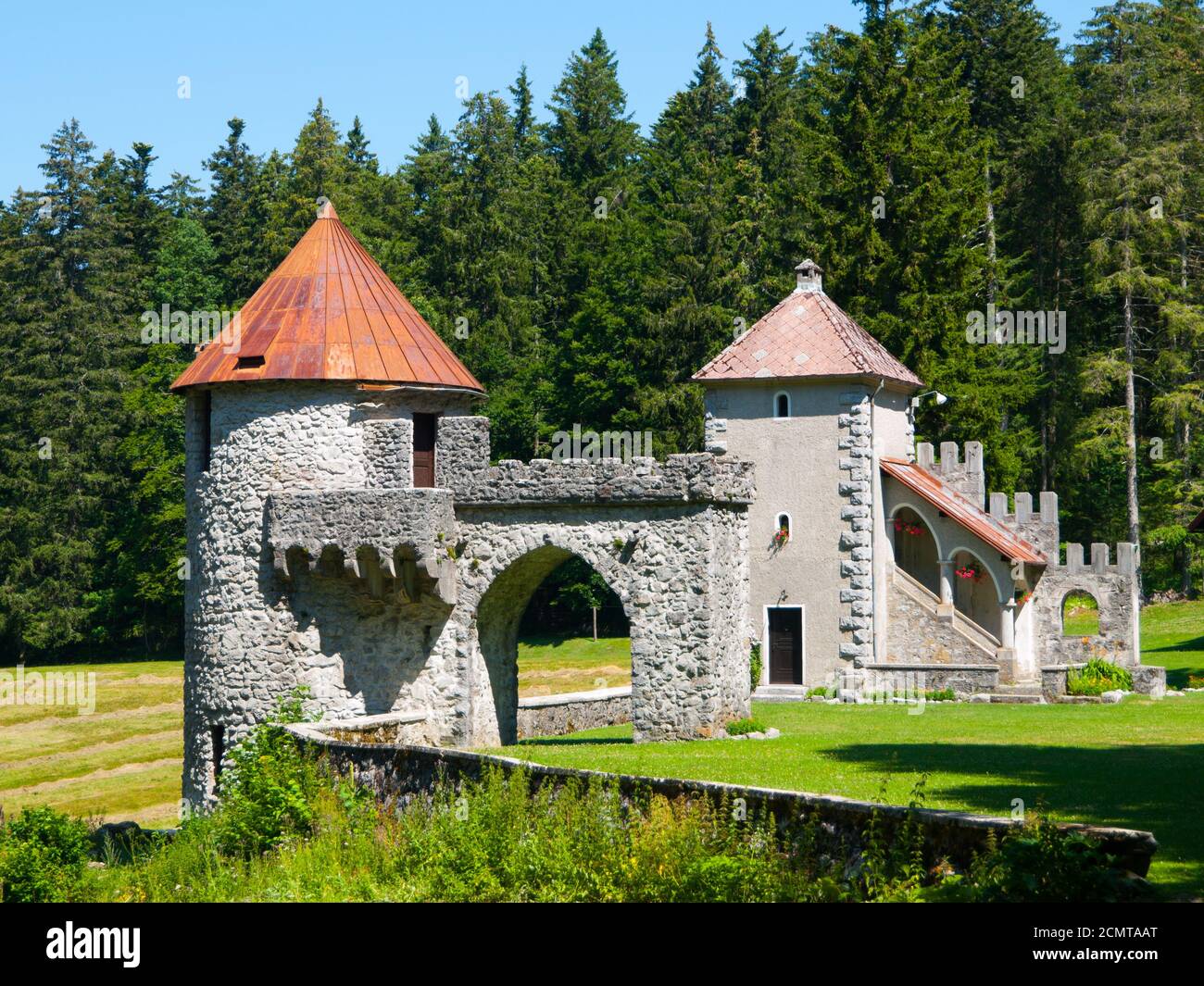 Medieval castle masun hi-res stock photography and images - Alamy