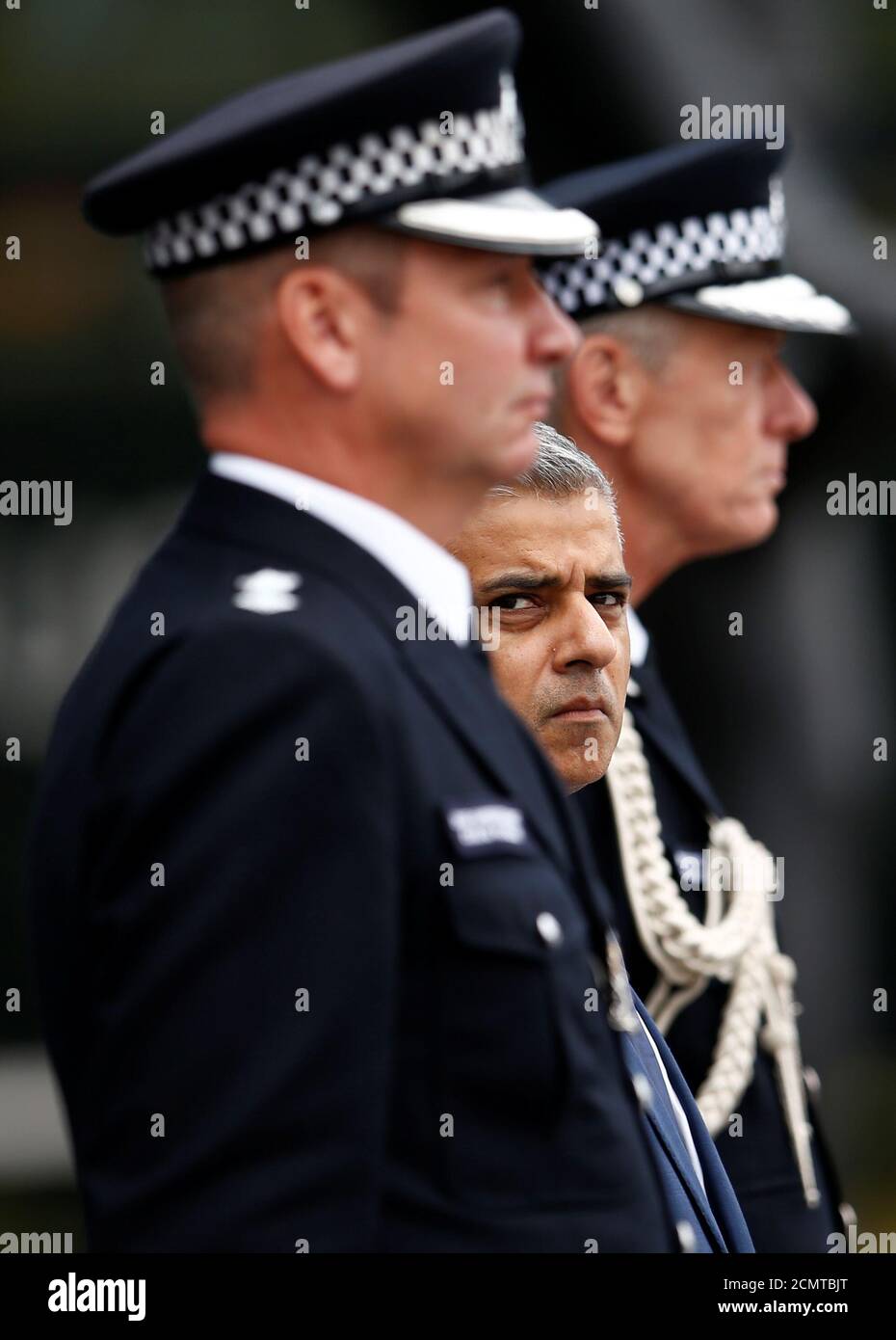 Police passing out parade london hi-res stock photography and images ...