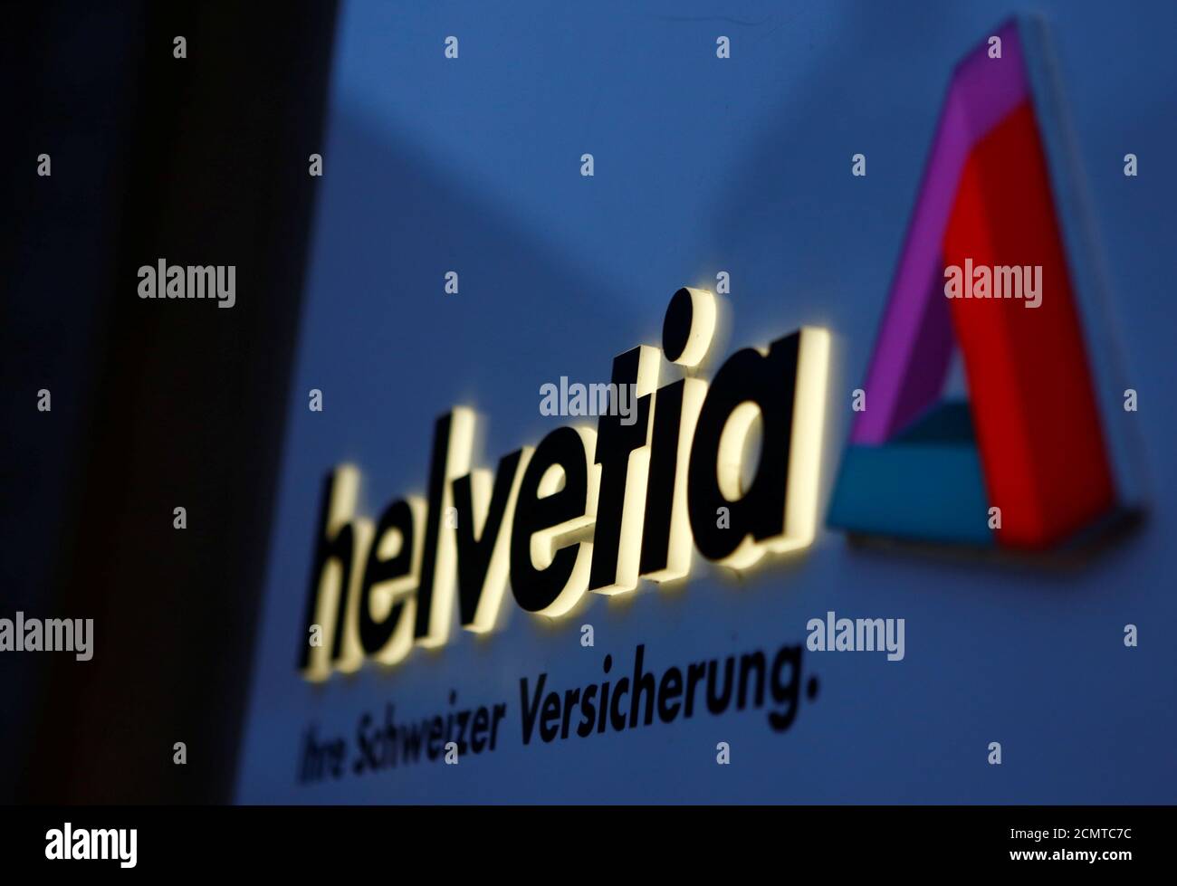 Office building in vienna hi-res stock photography and images - Alamy