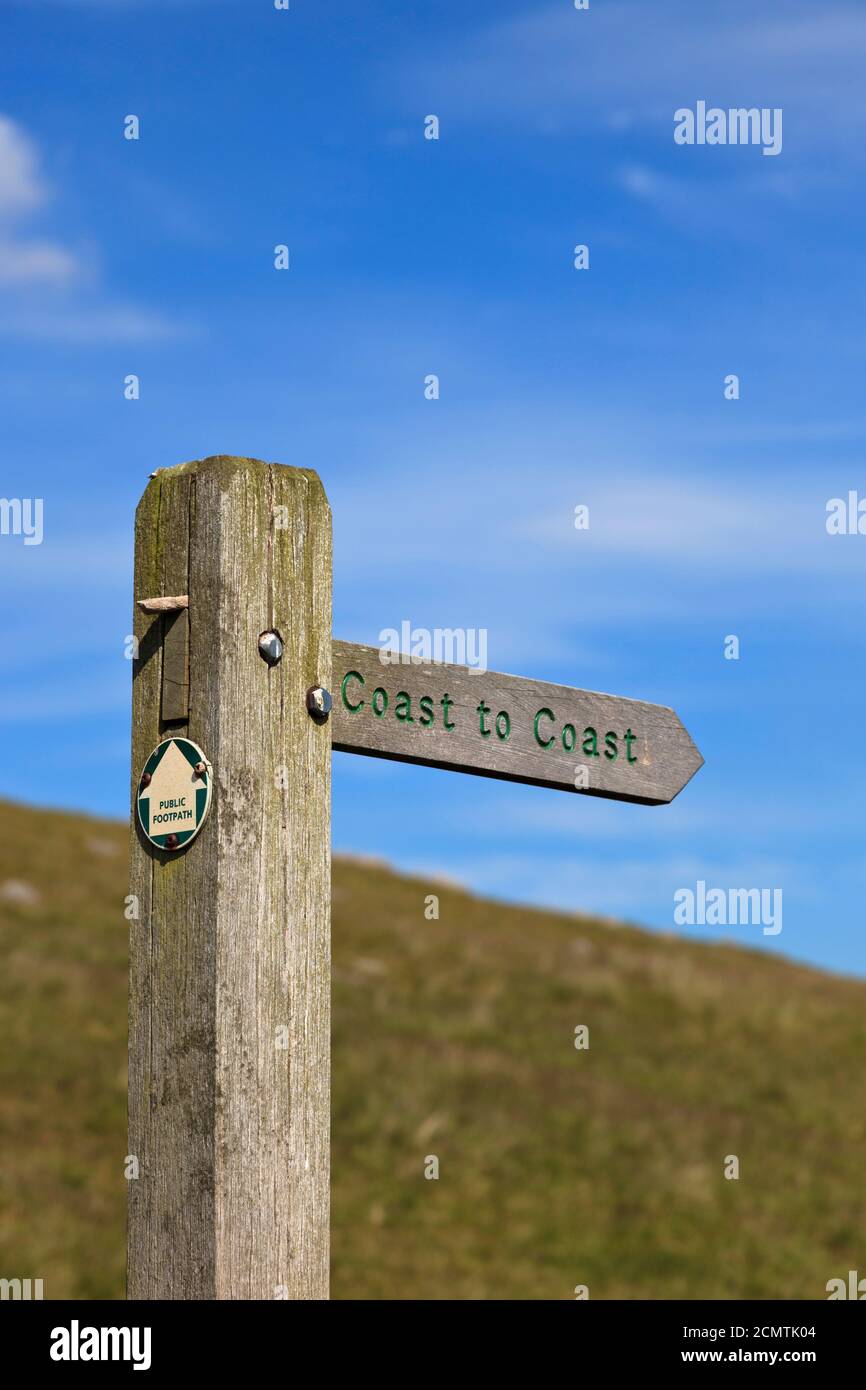 One mile sign hi-res stock photography and images - Alamy