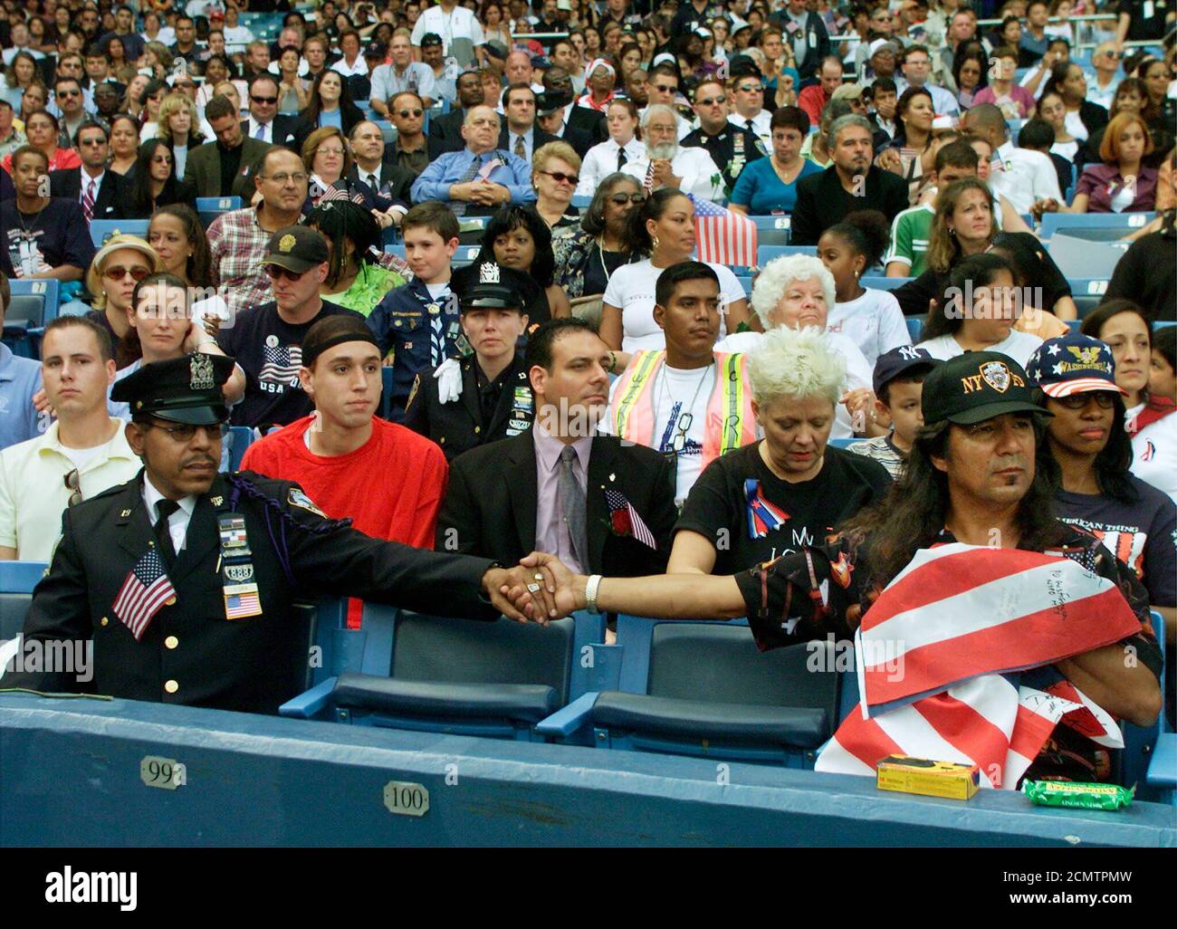 Yankee stadium 2001 hi-res stock photography and images - Alamy