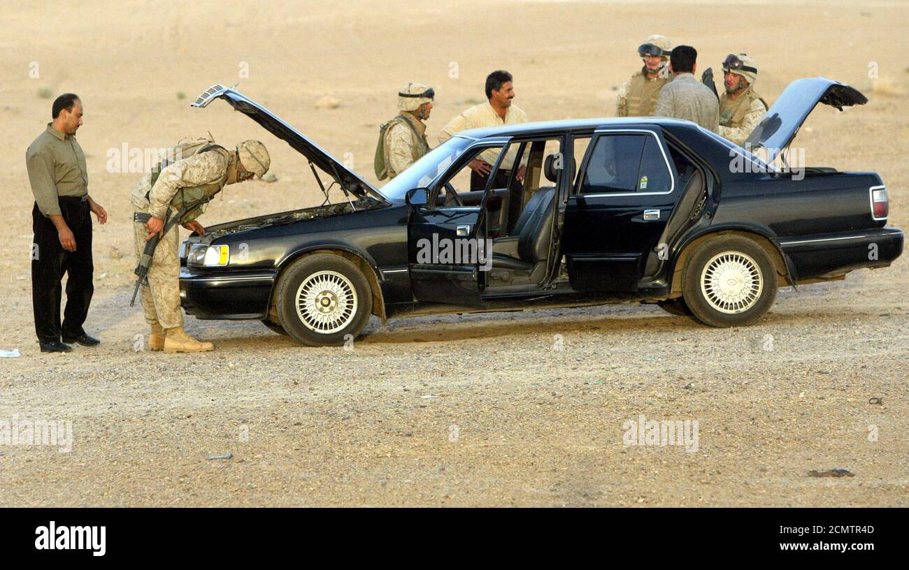 2nd battalion 1st marines hi-res stock photography and images - Alamy