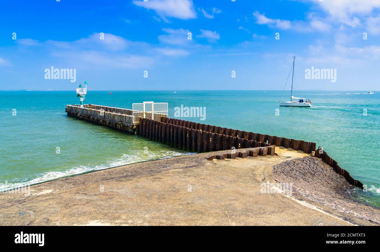 the jetty of Breskens beach, nature landscape, Zeeland, The Netherlands ...