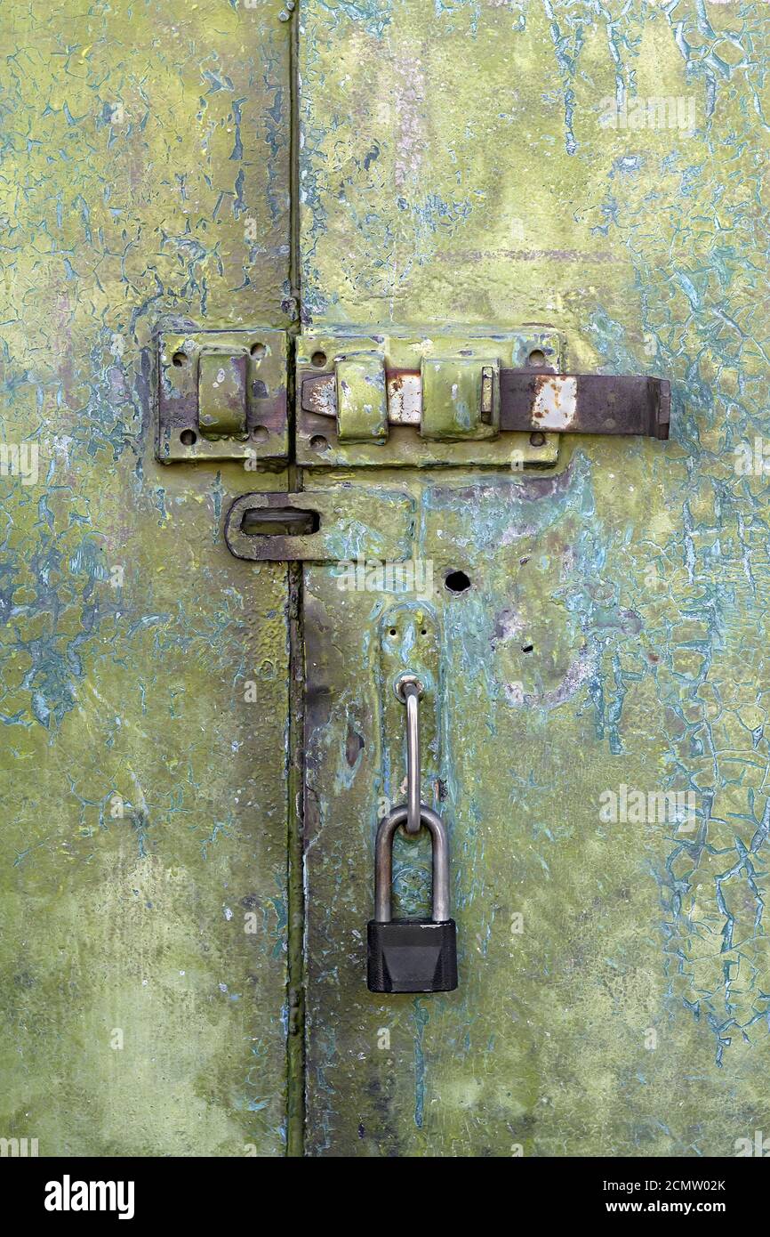 Old cell door hi-res stock photography and images - Alamy