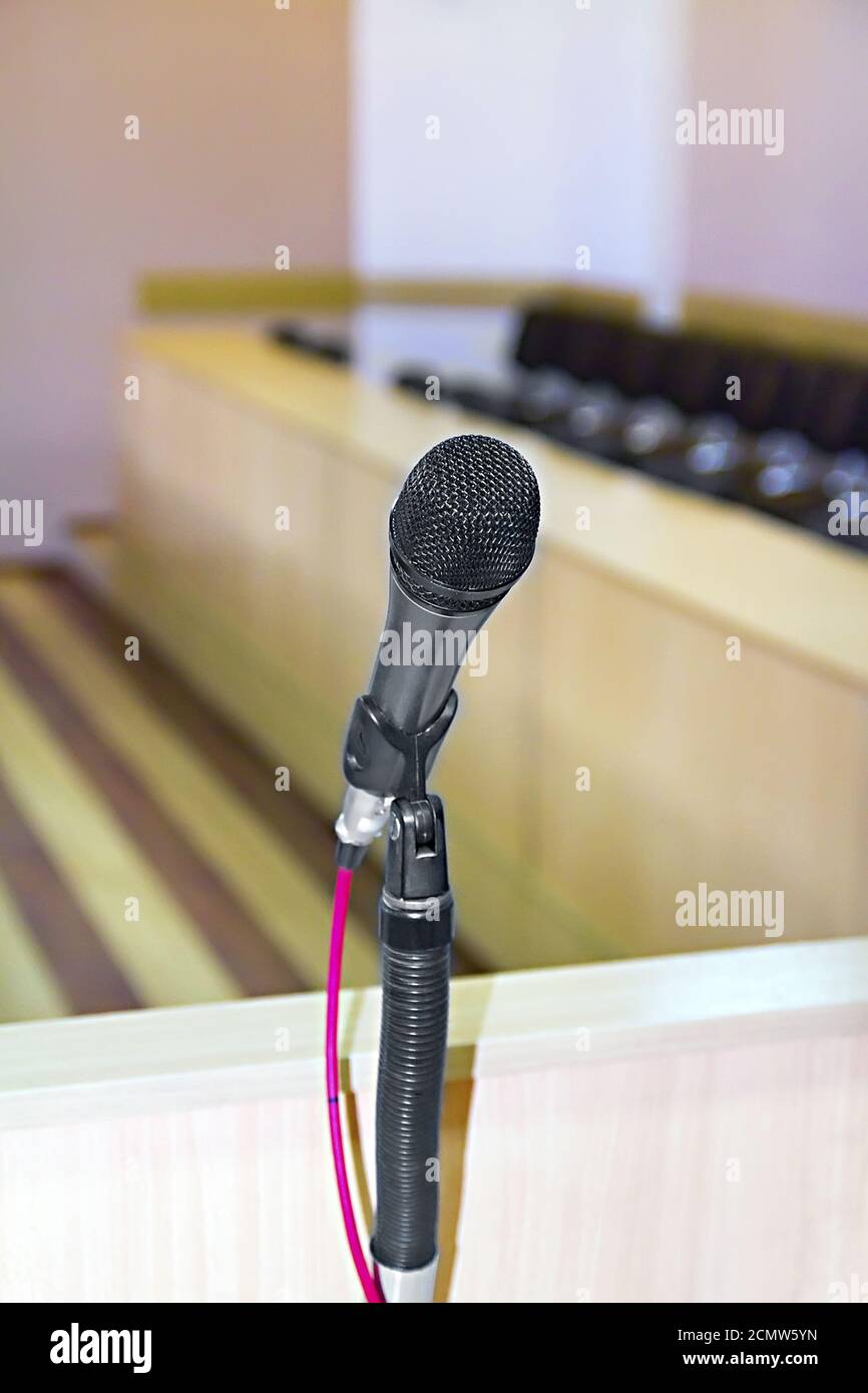 Podium microphone hi-res stock photography and images - Alamy
