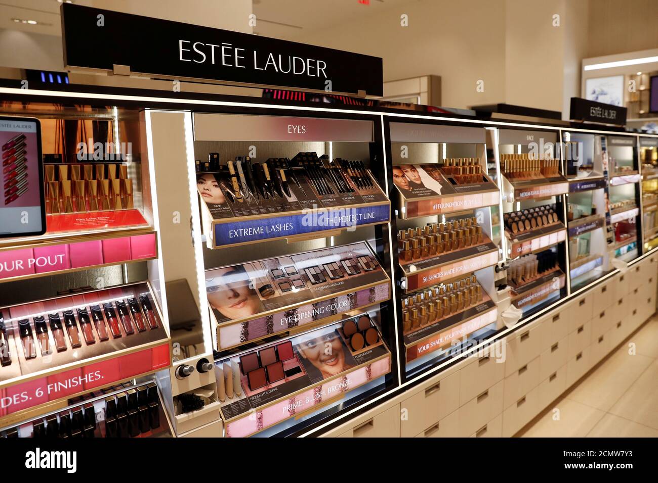 Estee Lauder Store High Resolution Stock Photography and Images - Alamy