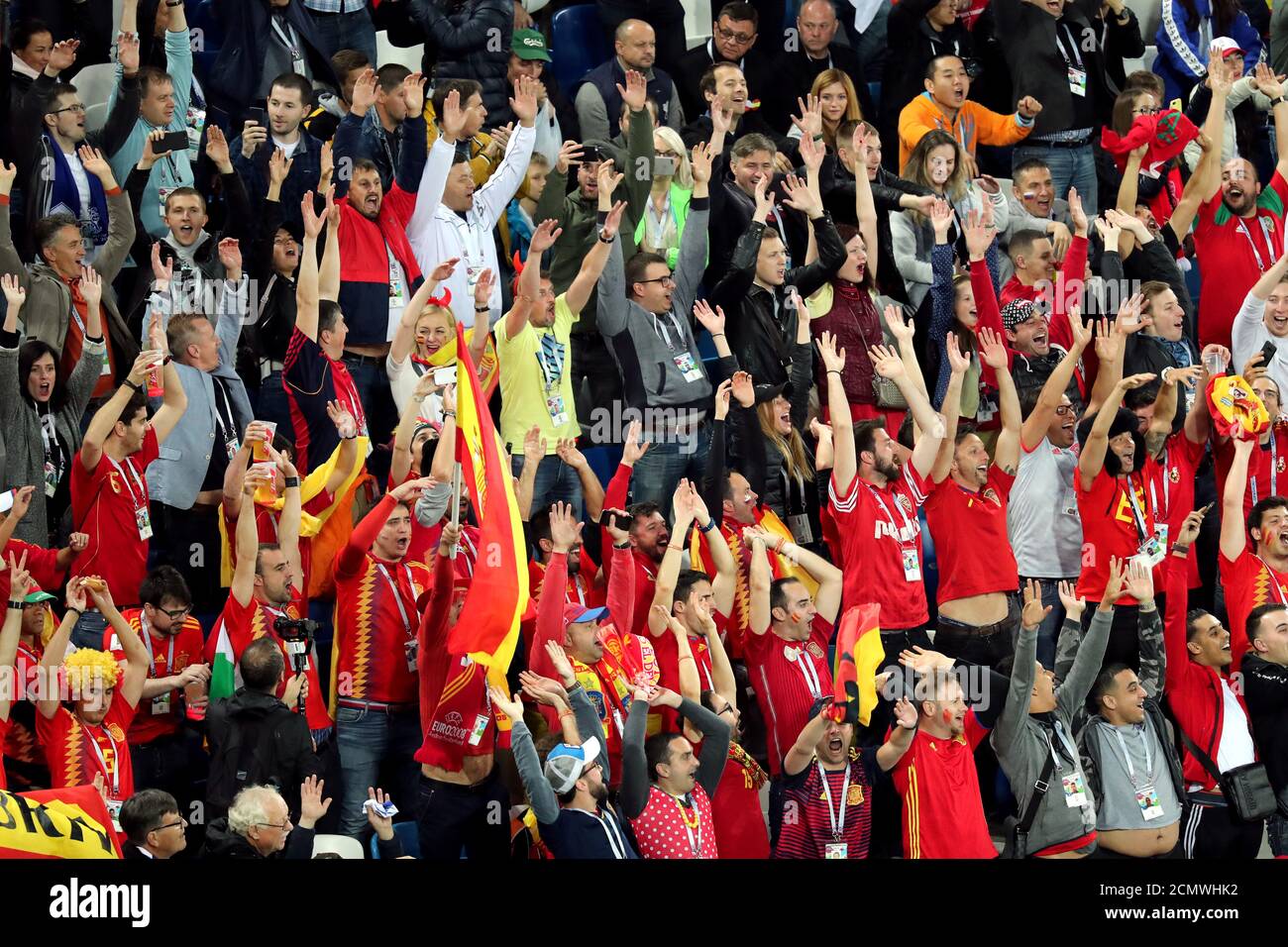 Mexican wave soccer hi-res stock photography and images - Alamy