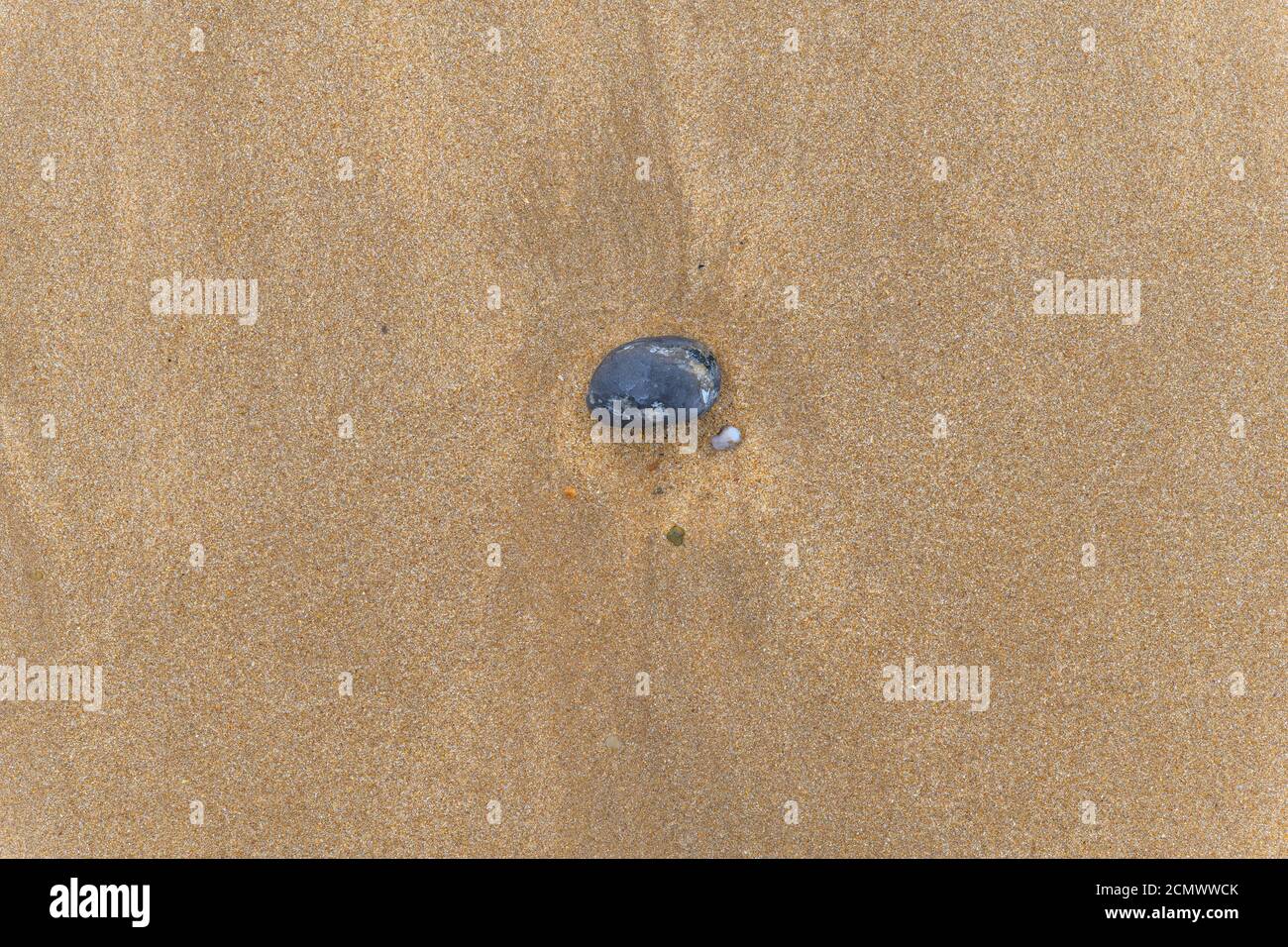 Natural Sand Art of the Beach atlantic ocean Stock Photo - Alamy