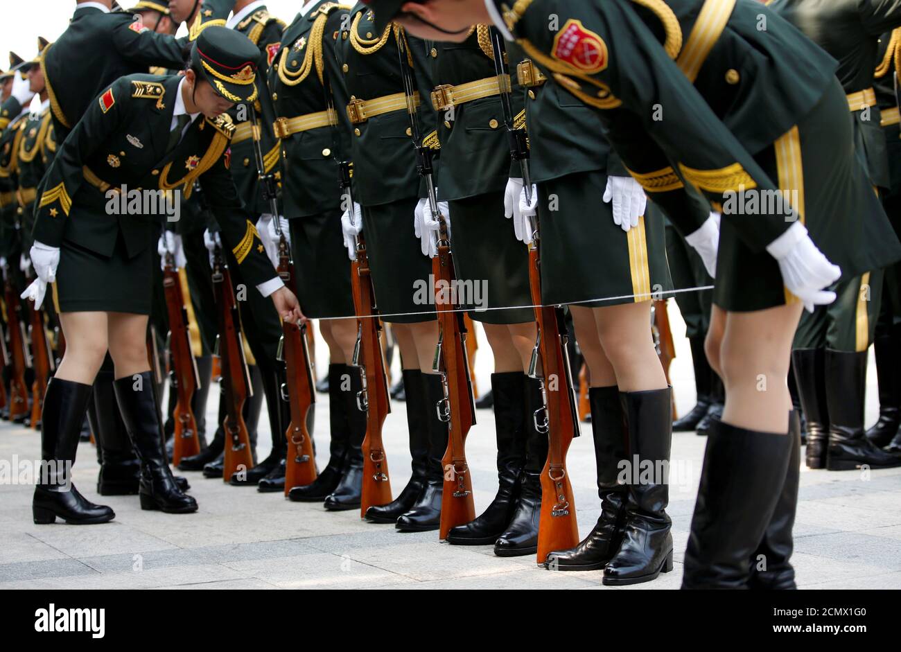 People's liberation army female hi-res stock photography and images - Alamy