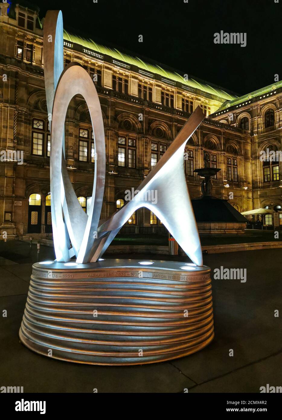 Viennese opera architecture hi-res stock photography and images - Alamy
