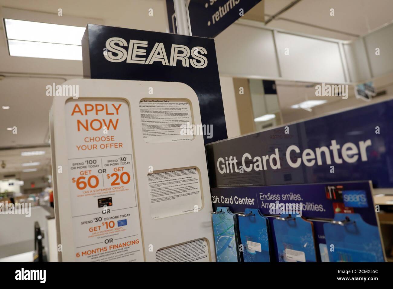 Business card logo hi-res stock photography and images - Alamy