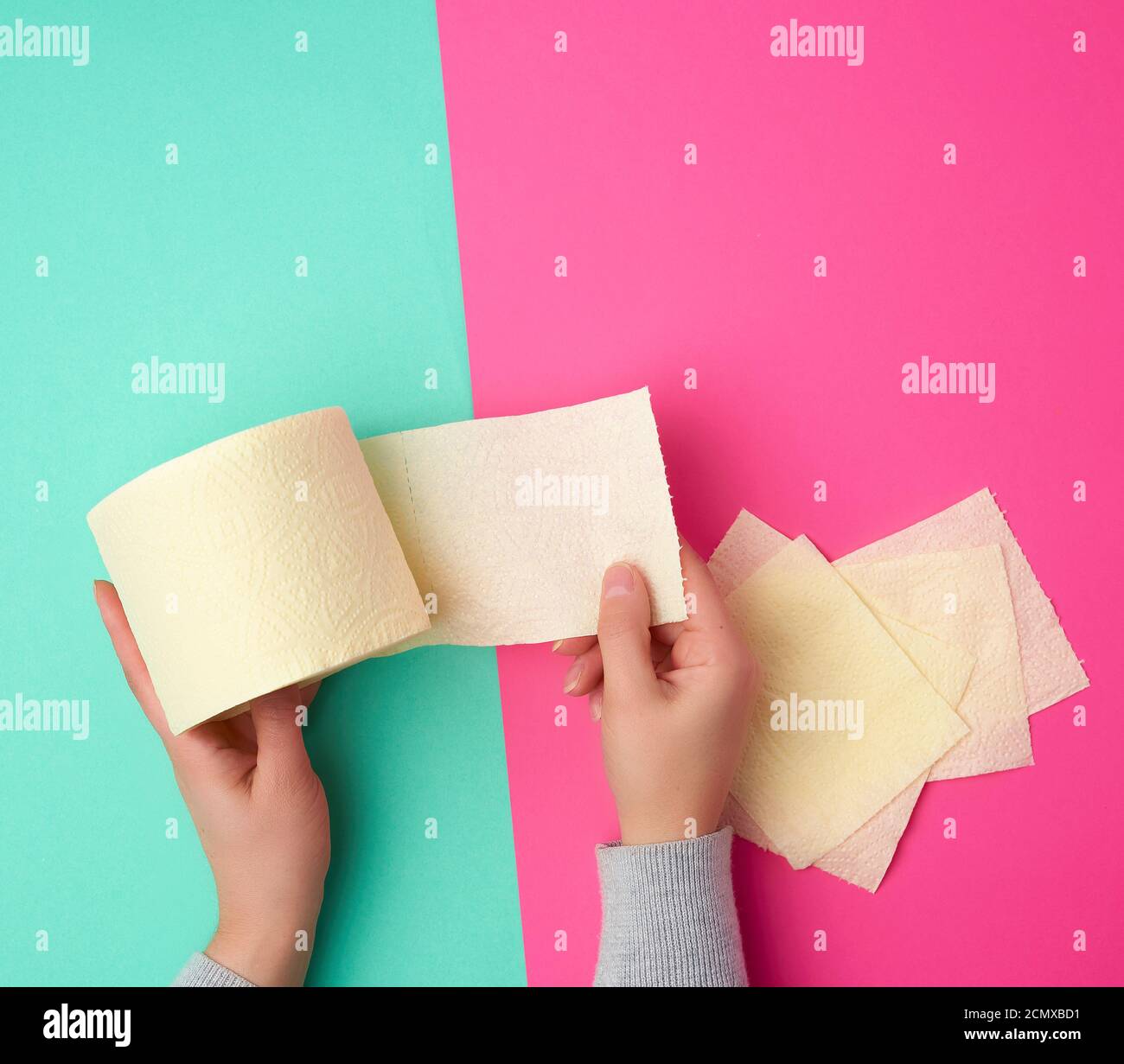 Roll Of Yellow Toilet Paper In Female Hands Stock Photo Alamy roll-of-yellow-toilet-paper-in-female-hands-stock-photo-alamy