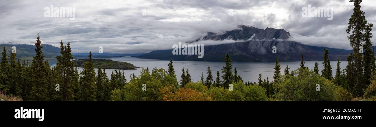Wide view canadian lake hi-res stock photography and images - Alamy