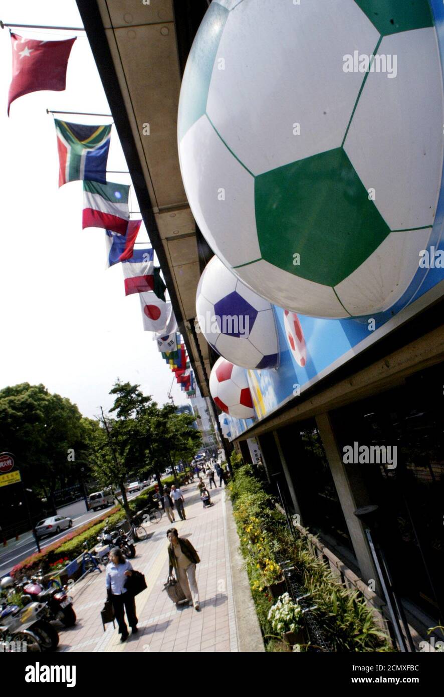 Fifa world cup 2002 yokohama hi-res stock photography and images - Alamy