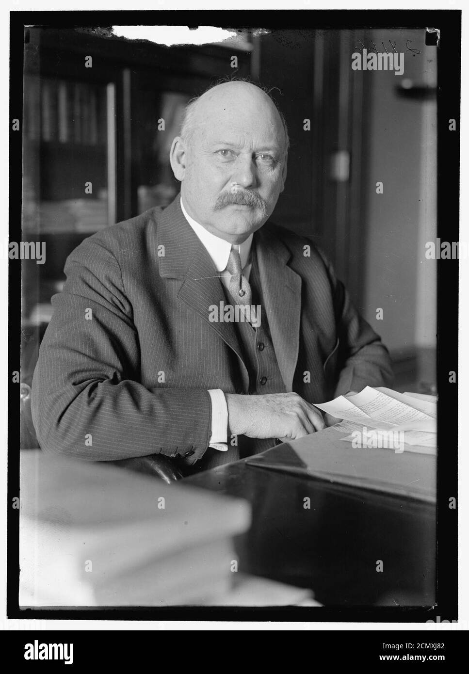Reference desk Black and White Stock Photos & Images - Alamy