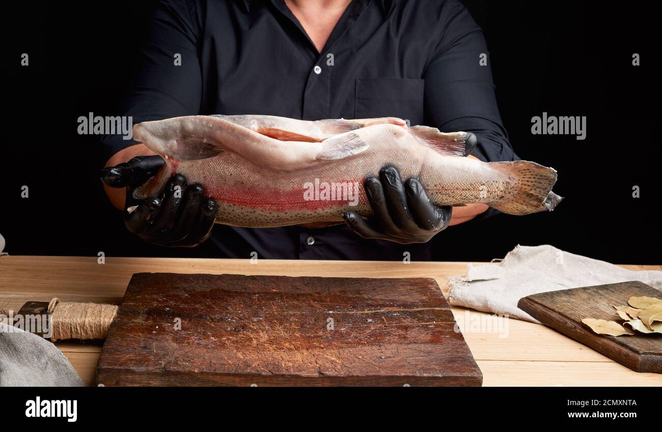 Headless Fish High Resolution Stock Photography and Images - Alamy