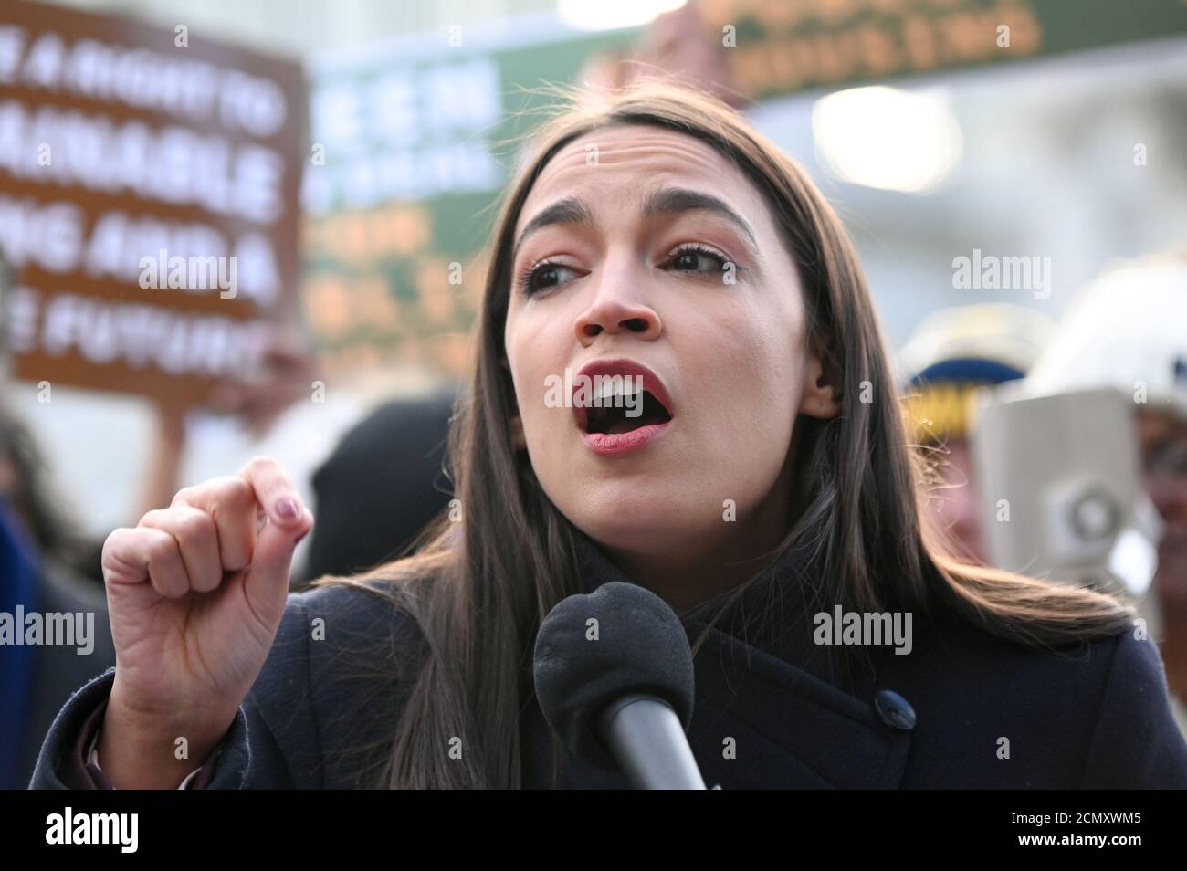 Alexandria ocasio cortez 2019 hi-res stock photography and images - Alamy