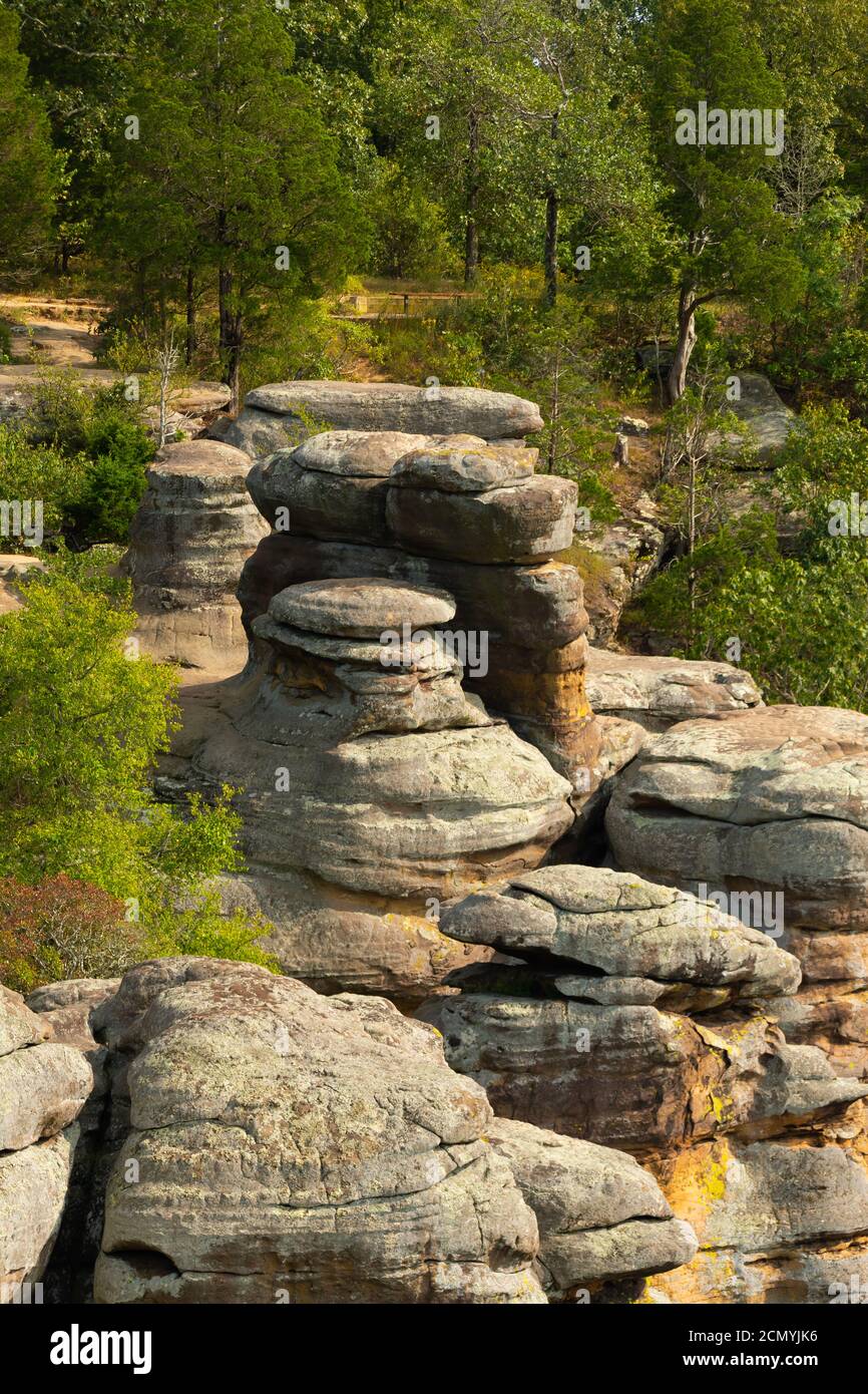 Rock formations at he Garden of the Gods in the afternoon light ...