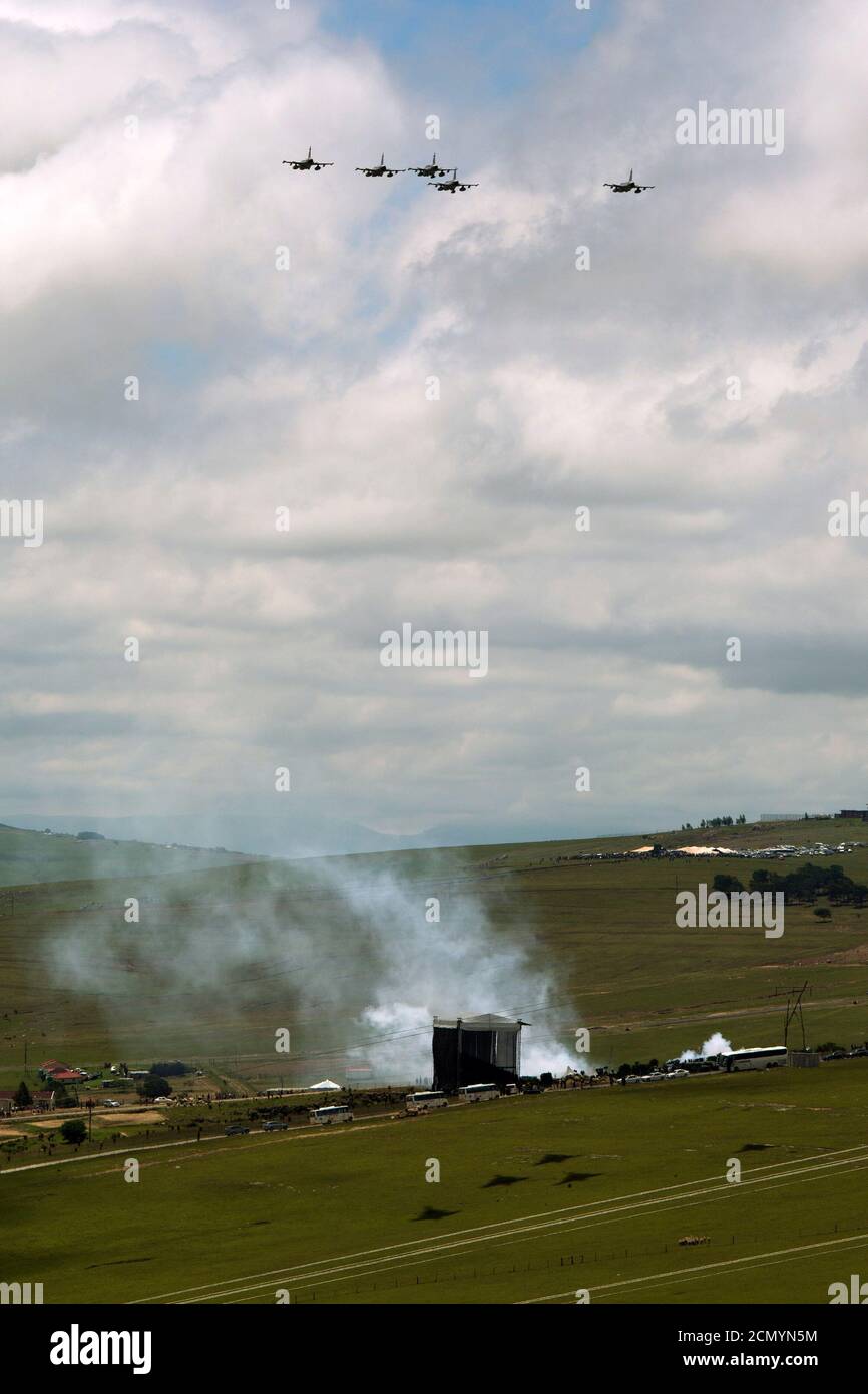 Missing Man Formation High Resolution Stock Photography and Images - Alamy